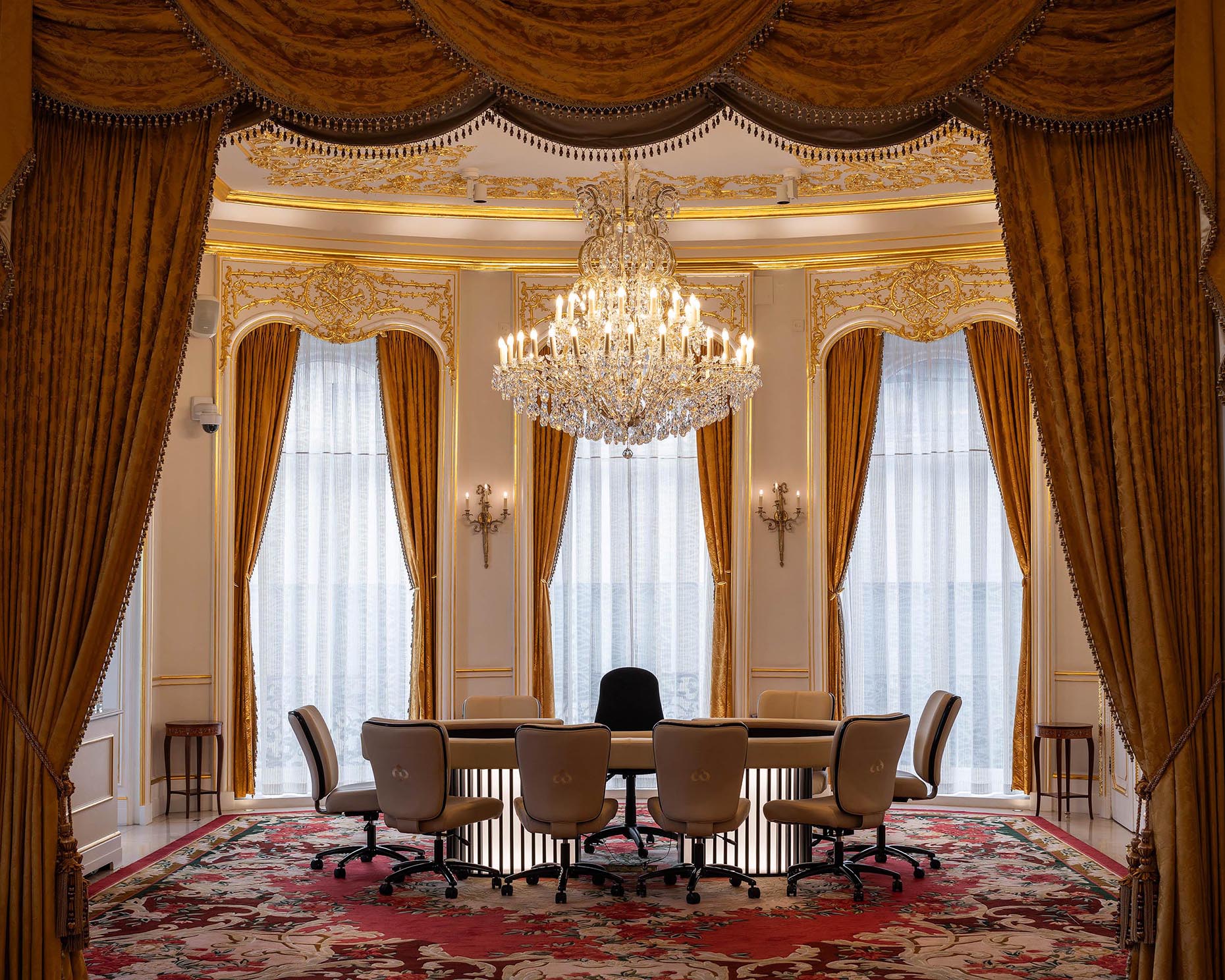 Ben_Pipe_Photo_Casino_Interior_games_table_gambling_photography_011